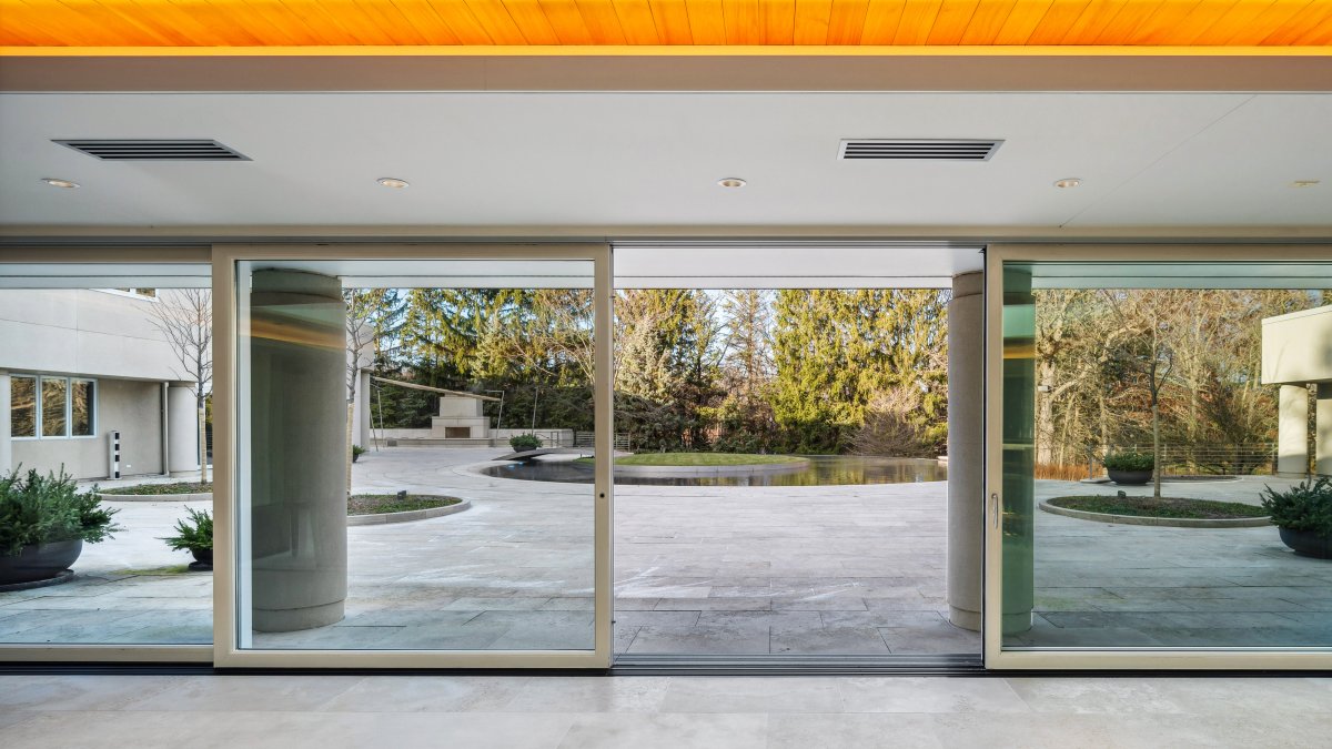 Michael Jordan’s former mansion now available on Airbnb – NBC Connecticut