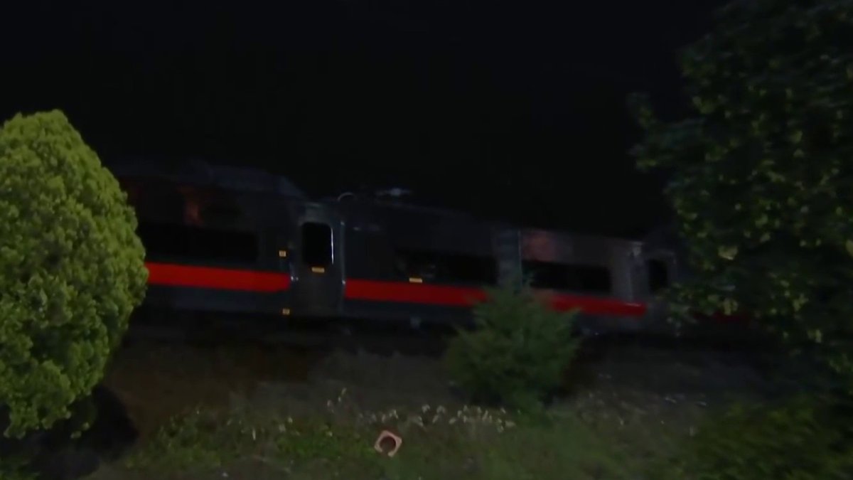 Train service suspended between Green Farms and Bridgeport due to ...