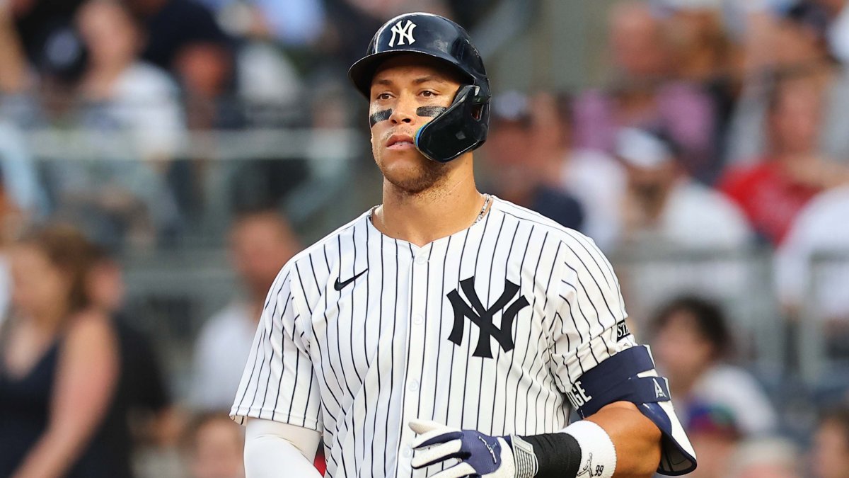 Aaron Judge on injured list for right elbow flexor strain – NBC Connecticut