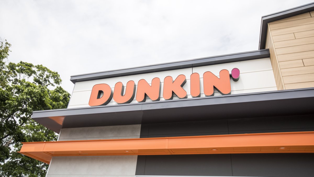 Stow, Mass. changing its name to Dunkin’ for a day on July 24 – NBC ...