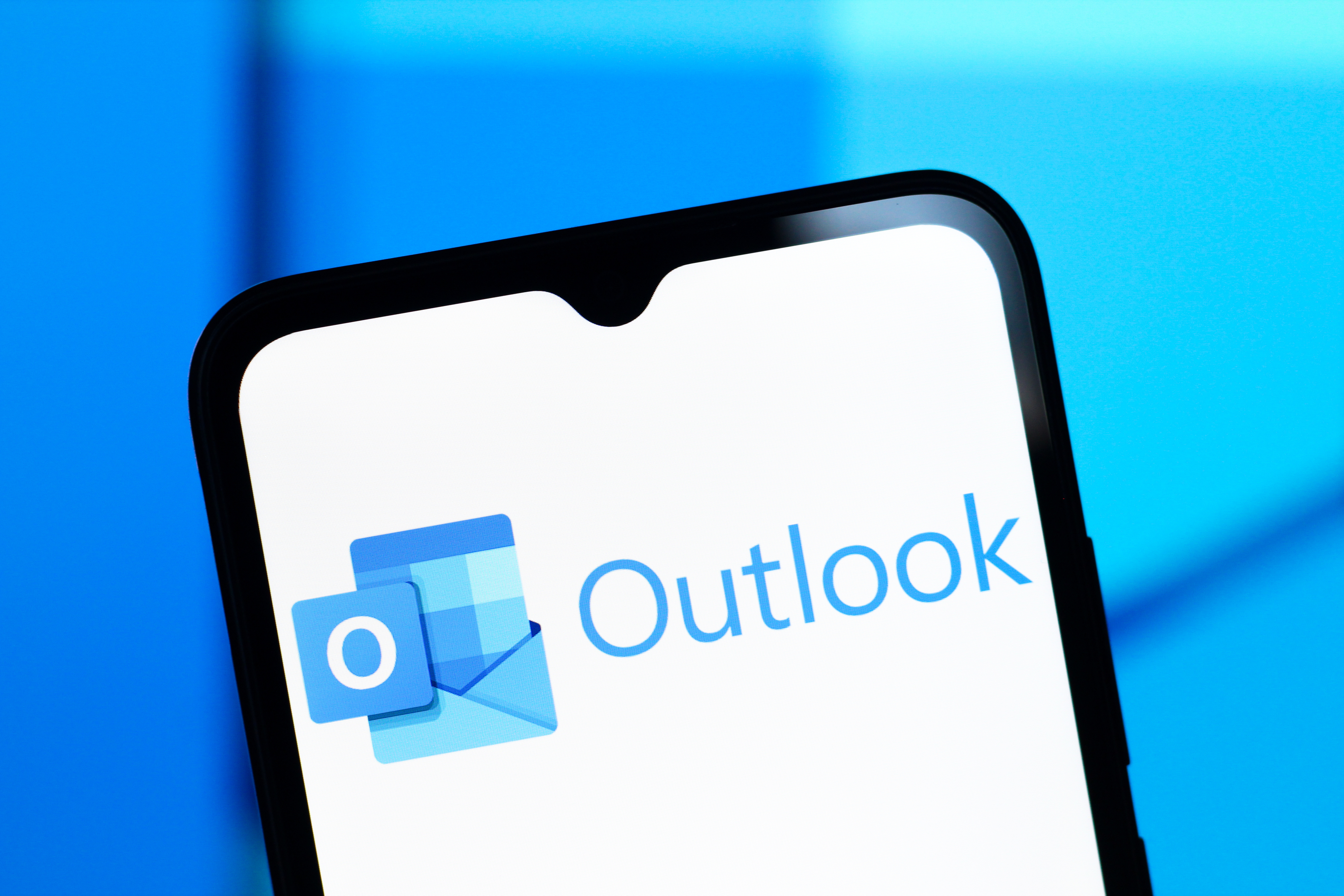 Is Outlook down? Thousands of users report issues accessing email – NBC ...