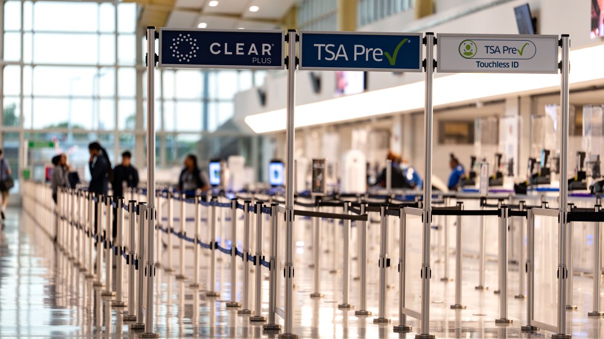 New TSA security lane for families, military members announced – NBC Connecticut