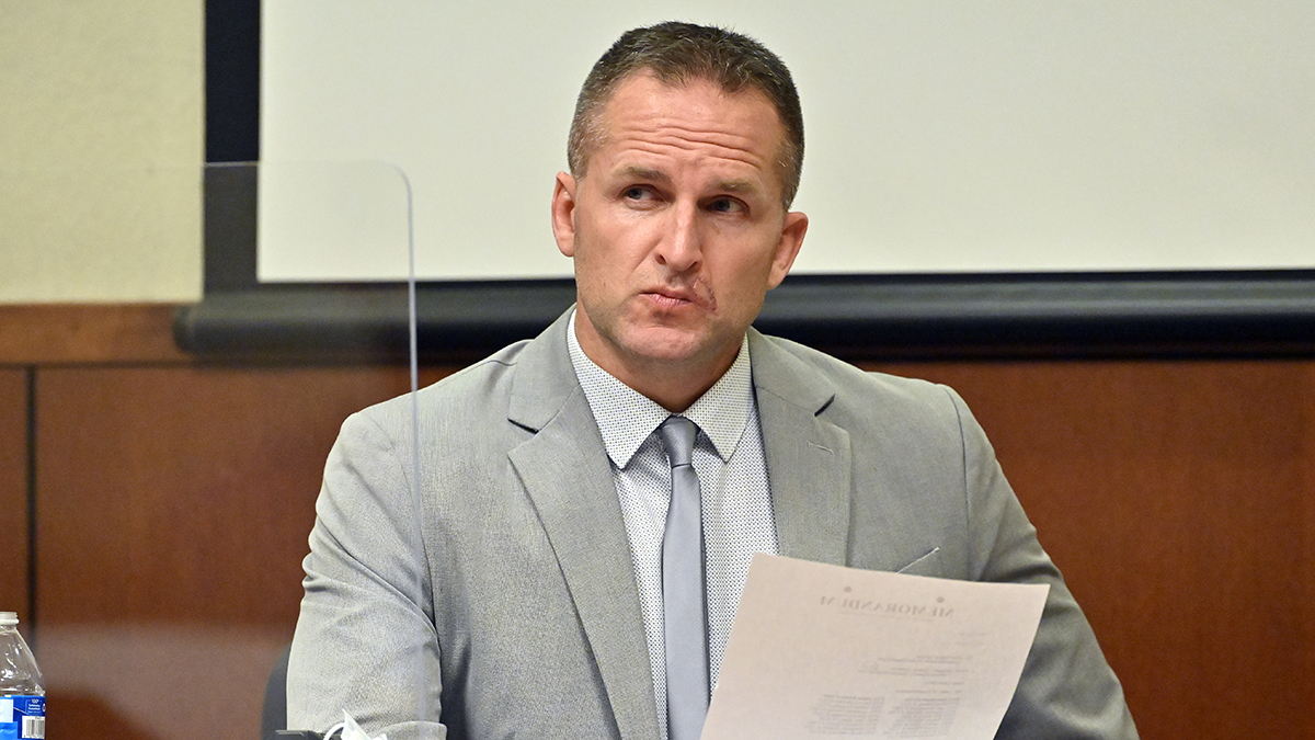 Judge gives ex-officer nearly 3 years in Breonna Taylor raid, rebuffs ...