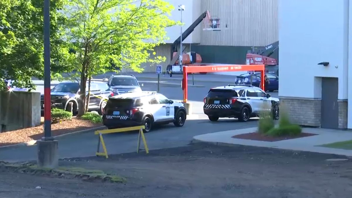 Holyoke Mall police shooting under investigation; suspect in custody ...