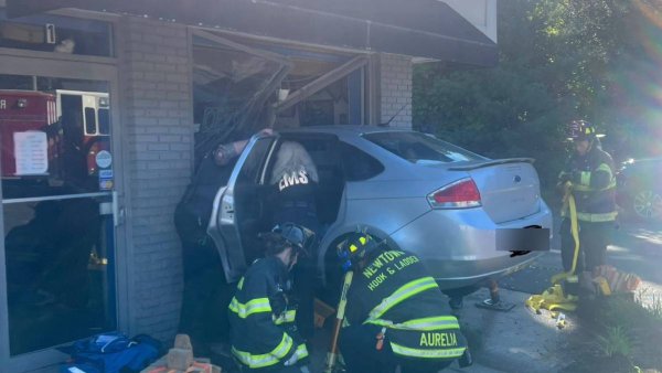 Newtown restaurant closed after car crashes into it – NBC Connecticut