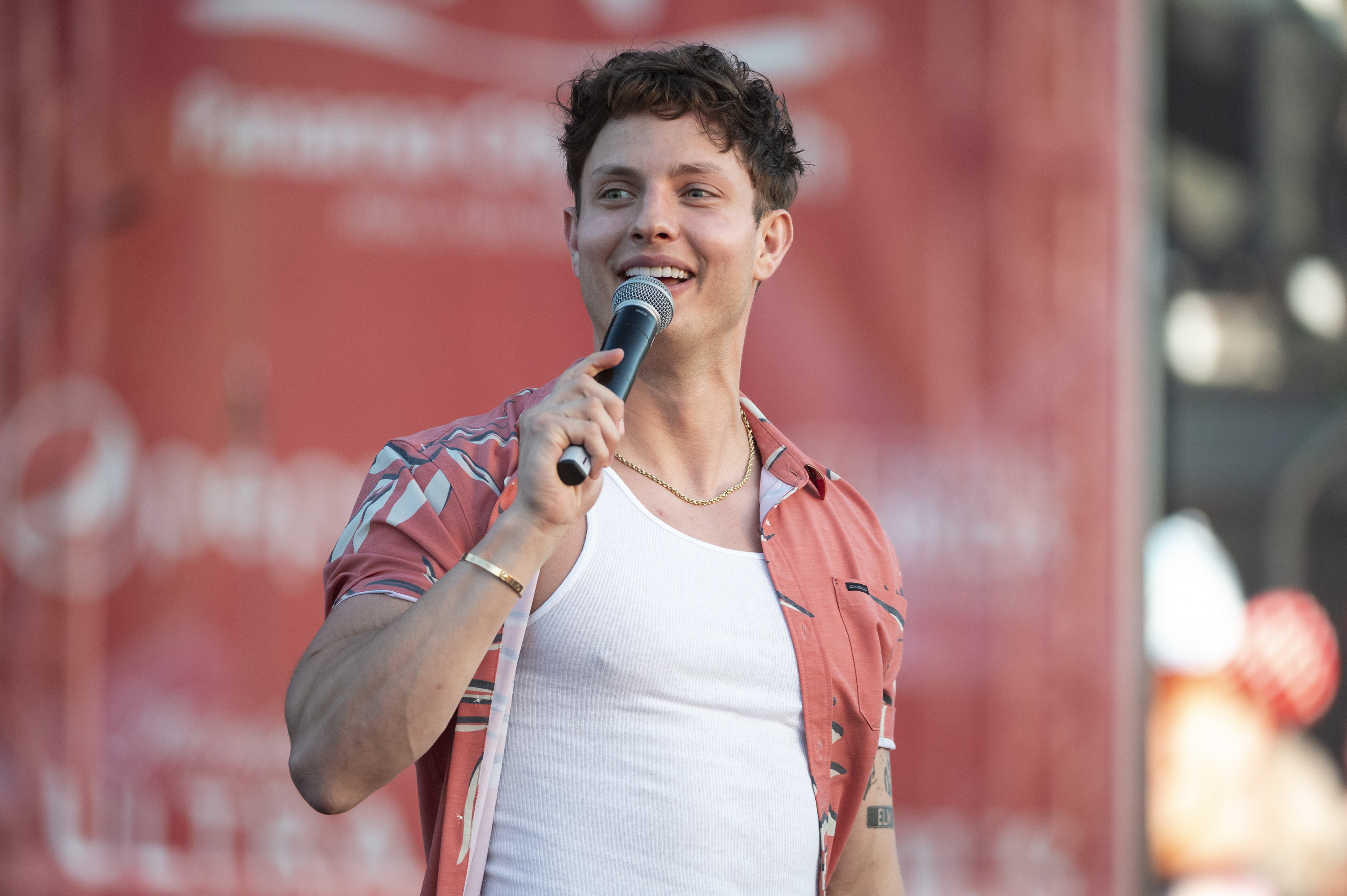 E.l.f. Cosmetics speaks out after Matt Rife ad ignites backlash – NBC ...