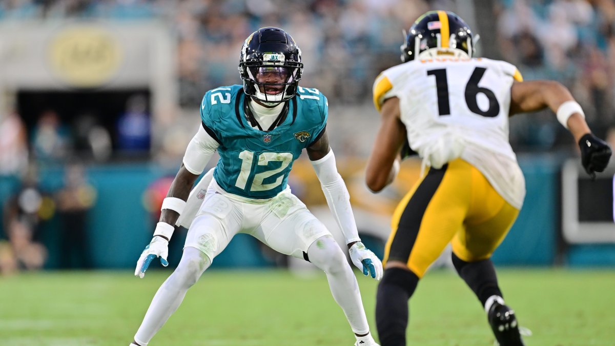 Jaguars’ Travis Hunter plays offense and defense in pro debut – NBC ...