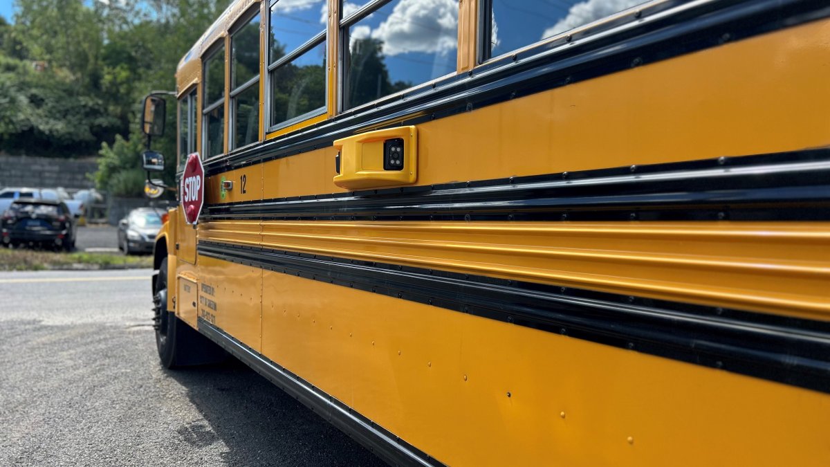 Shelton to use cameras on school buses to detect dangerous driving – NBC Connecticut
