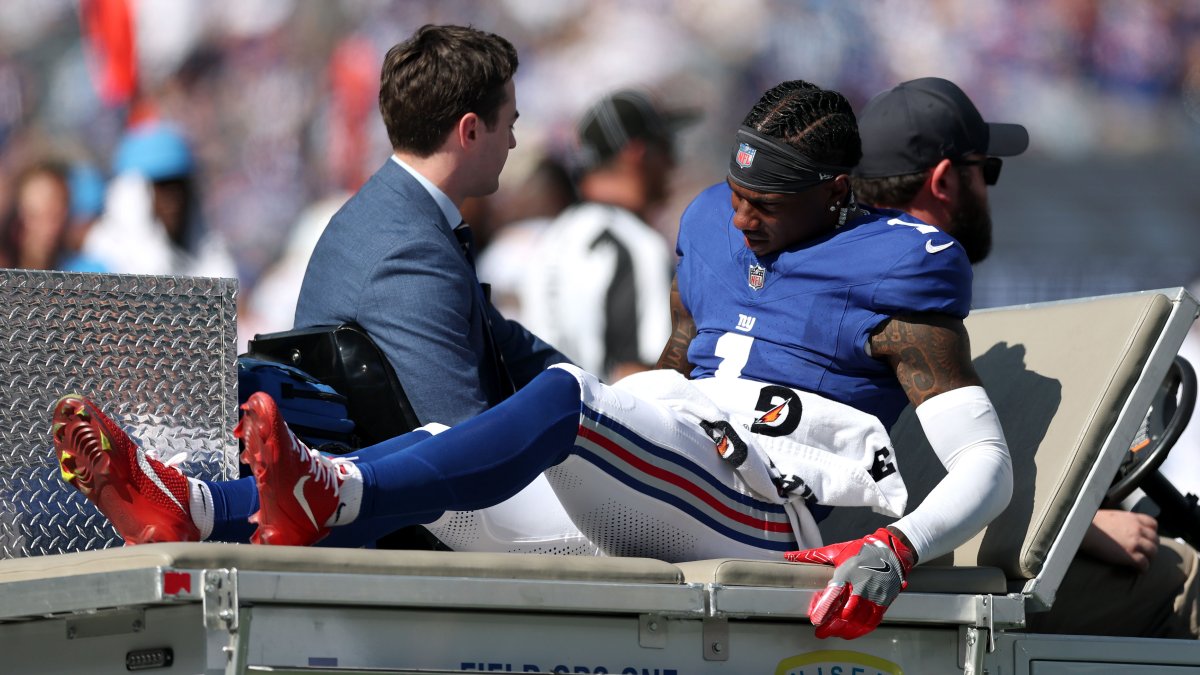 Giants WR Malik Nabers carted off after suffering knee injury – NBC ...