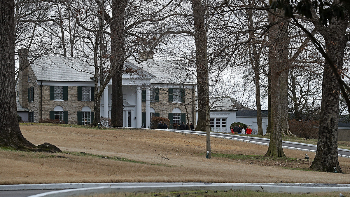 Missouri woman gets 4 years in prison for Graceland scheme – NBC ...