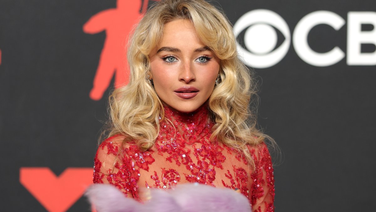 Sabrina Carpenter details being ‘attacked and ridiculed’ by men – NBC ...