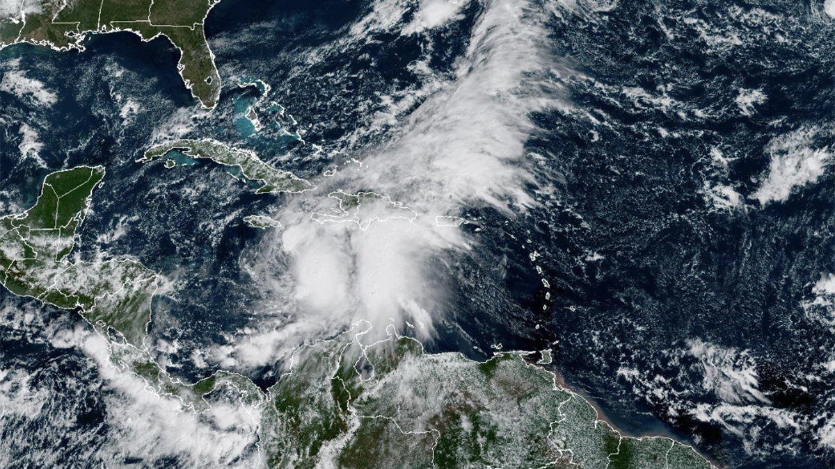 Hurricane Melissa: CT Residents Worry About Caribbean Family - News Usa ...
