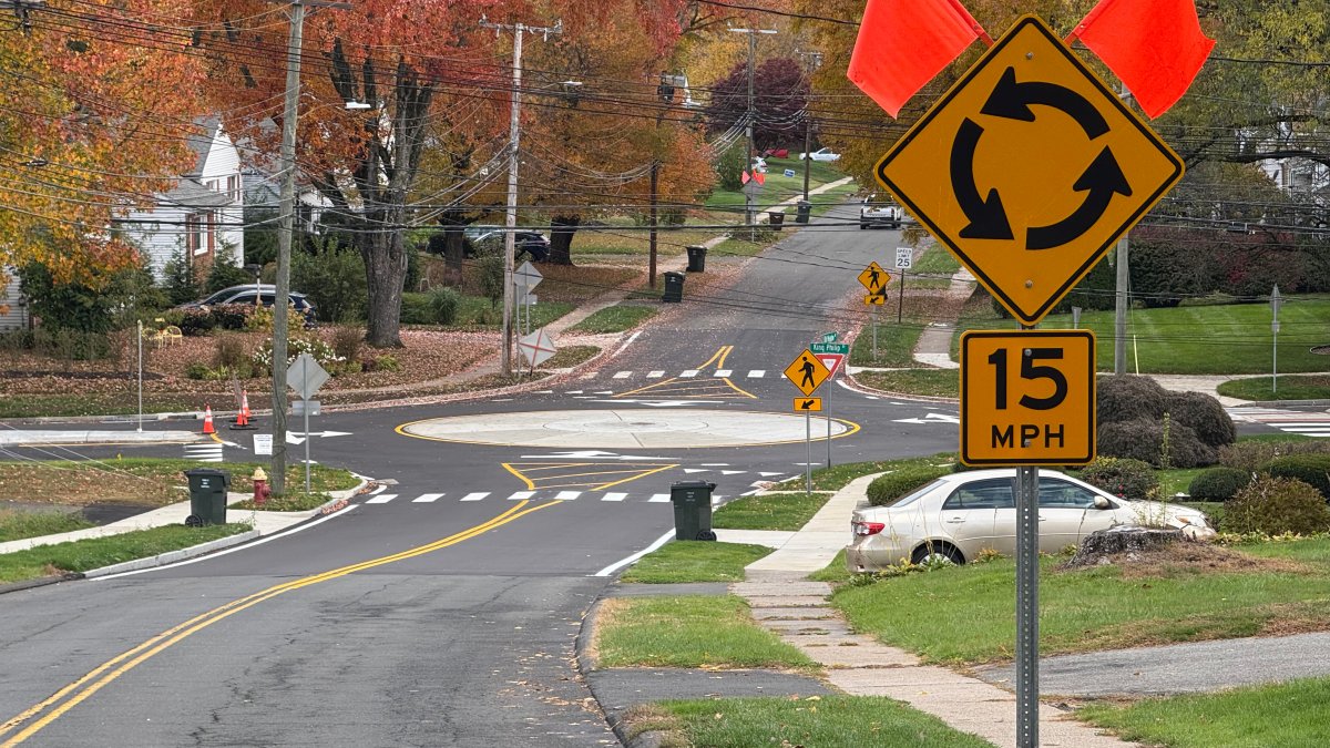 West Hartford’s first roundabout is causing confusion for drivers – NBC ...