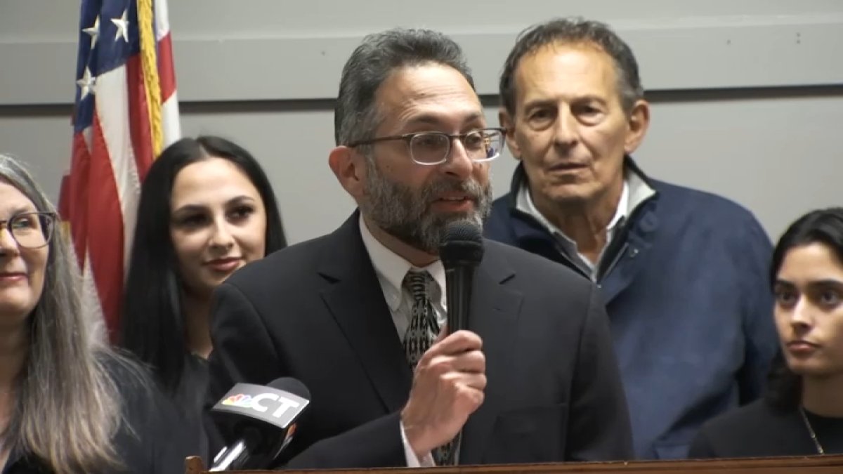 Democrat Adam Sendroff is projected winner of Hamden mayor’s race – NBC ...