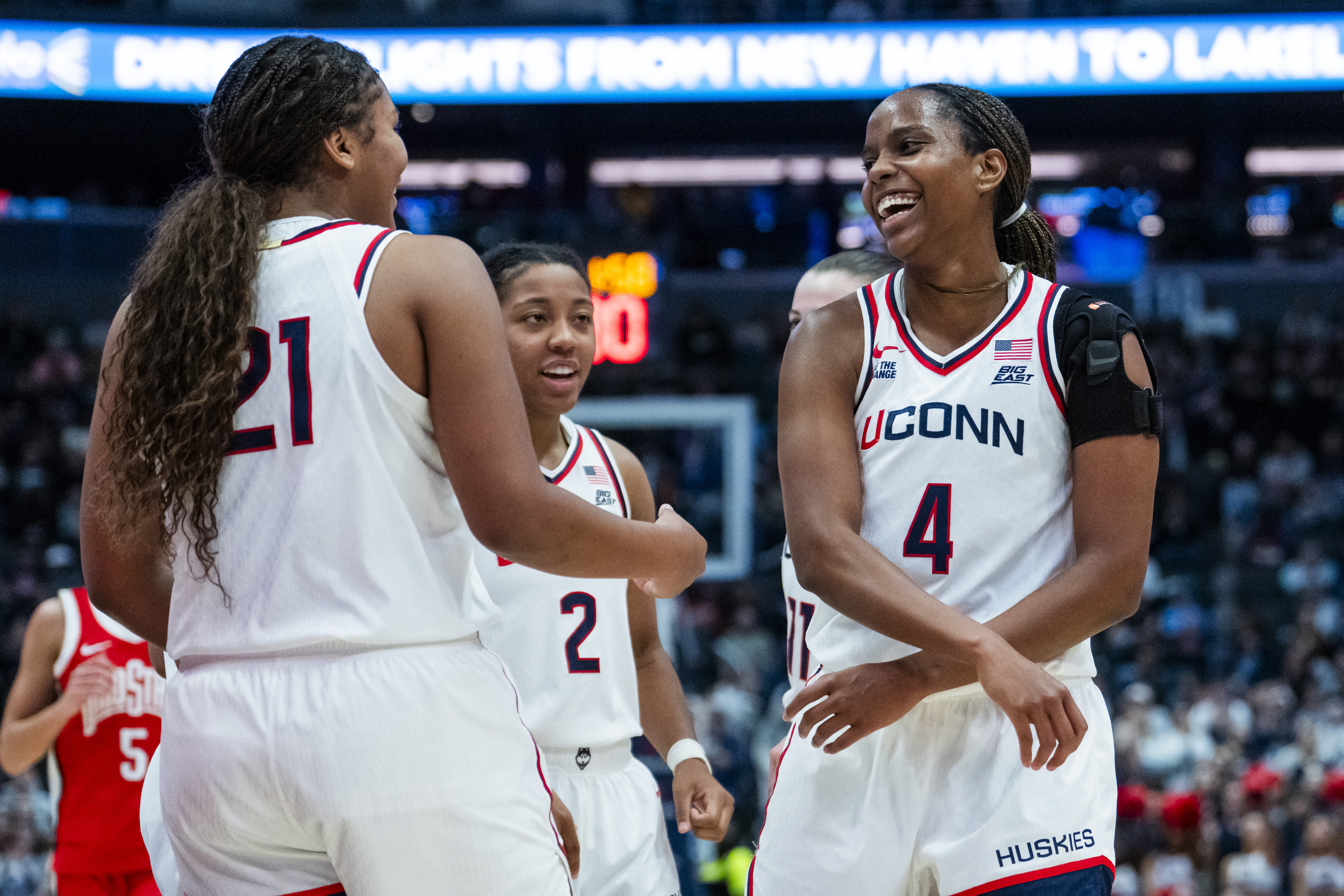 UConn still at top of women’s AP Top 25, will take on No. 6 Michigan ...
