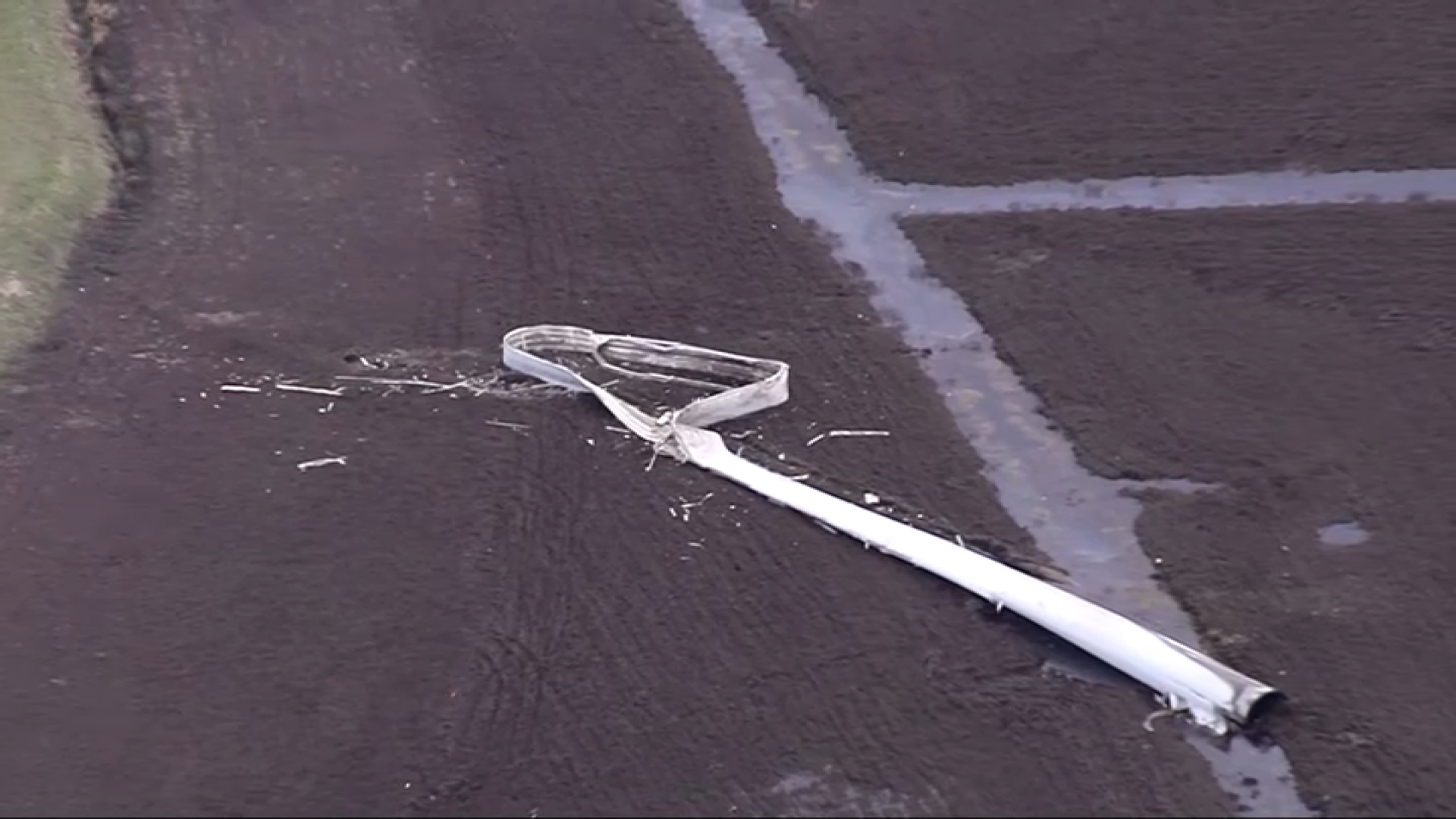 Photos of broken wind turbine in Buzzards Bay, MA – NBC Connecticut