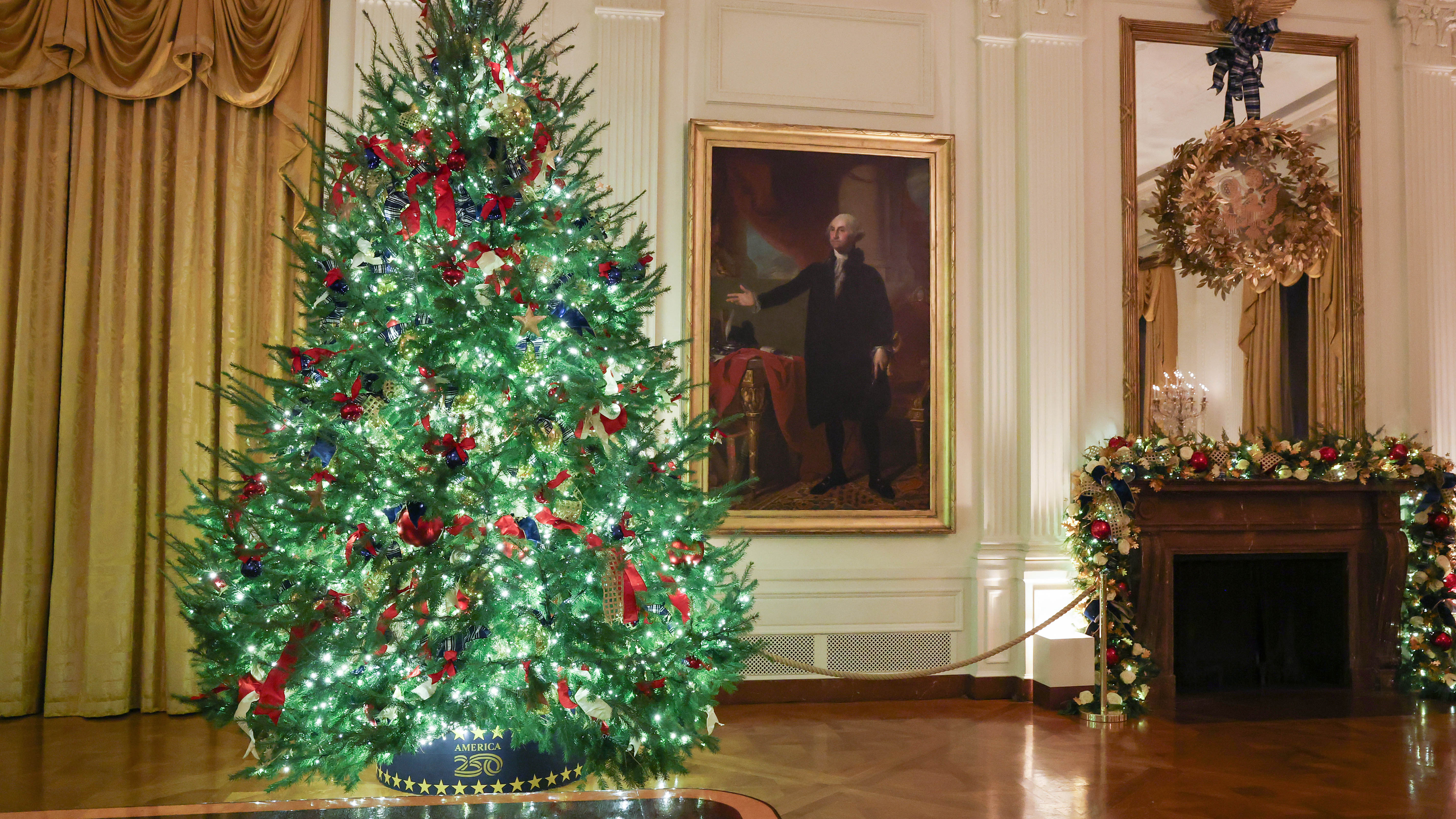 Melania Trump reveals White House holiday decorations and theme – NBC ...