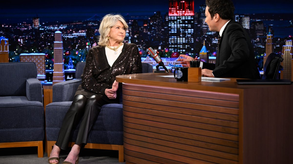 How Martha Stewart broke her toe at a Knicks game – NBC Connecticut