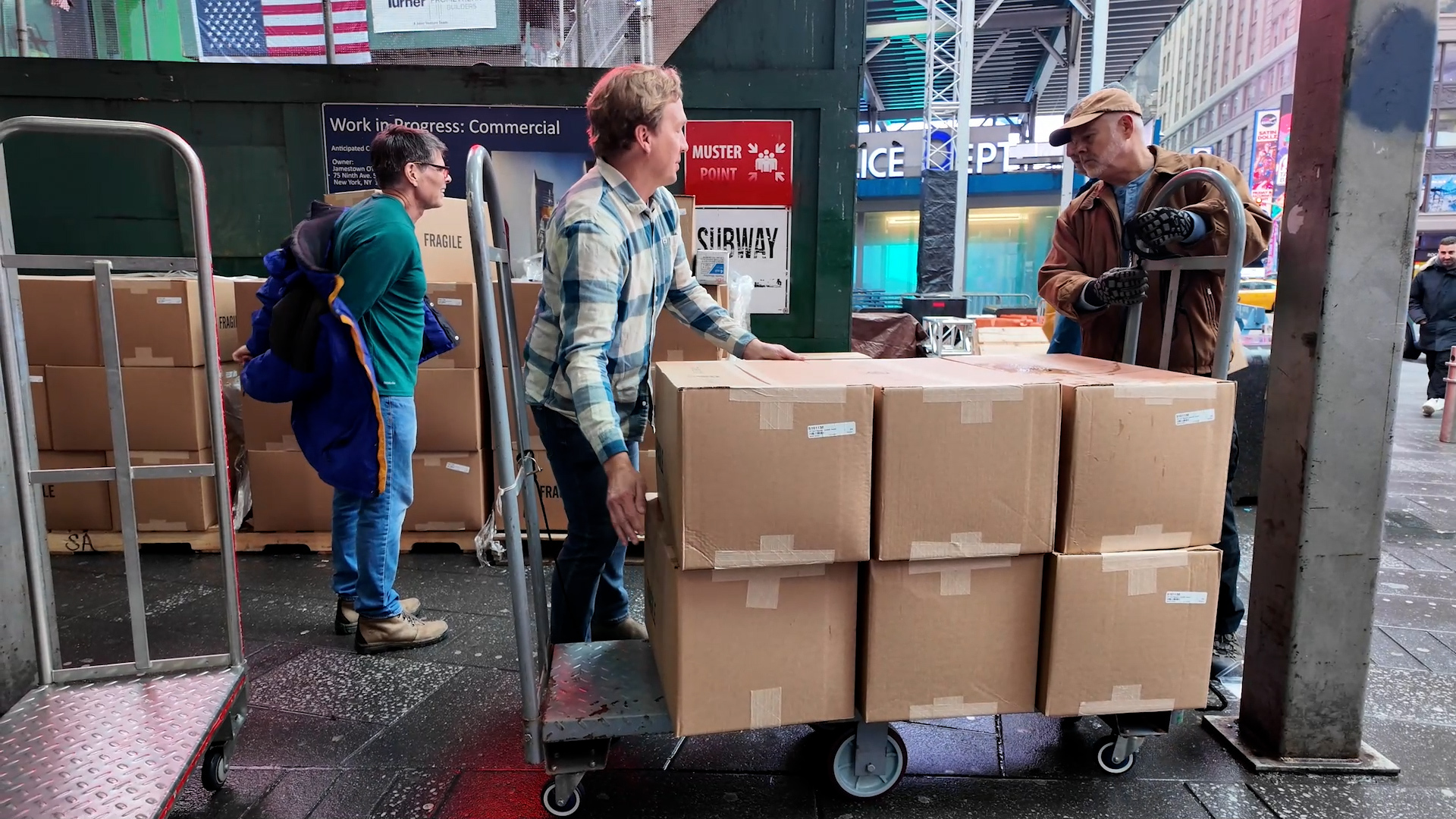 Who drops the confetti in Times Square on New Year’s Eve? – NBC Connecticut