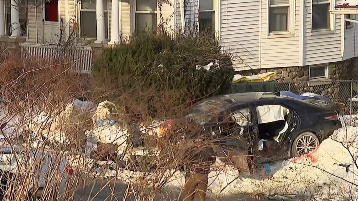 5 hospitalized after crash in Waterbury – NBC Connecticut