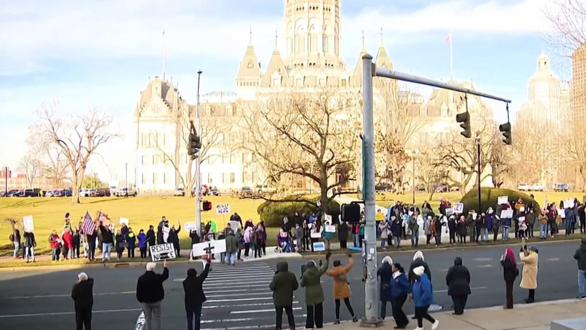 Group holds anti-ICE rally in Hartford – NBC Connecticut