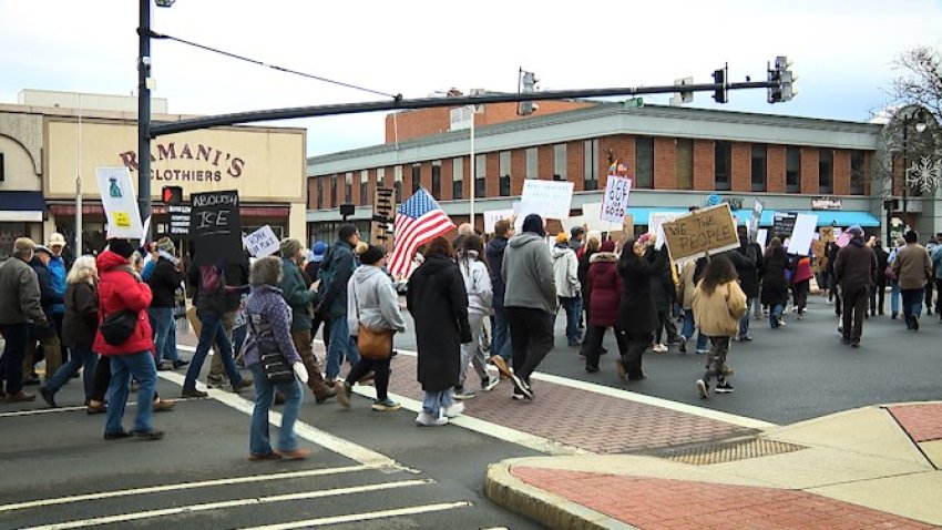 Hundreds protest ICE and shooting of Minneapolis woman – NBC Connecticut
