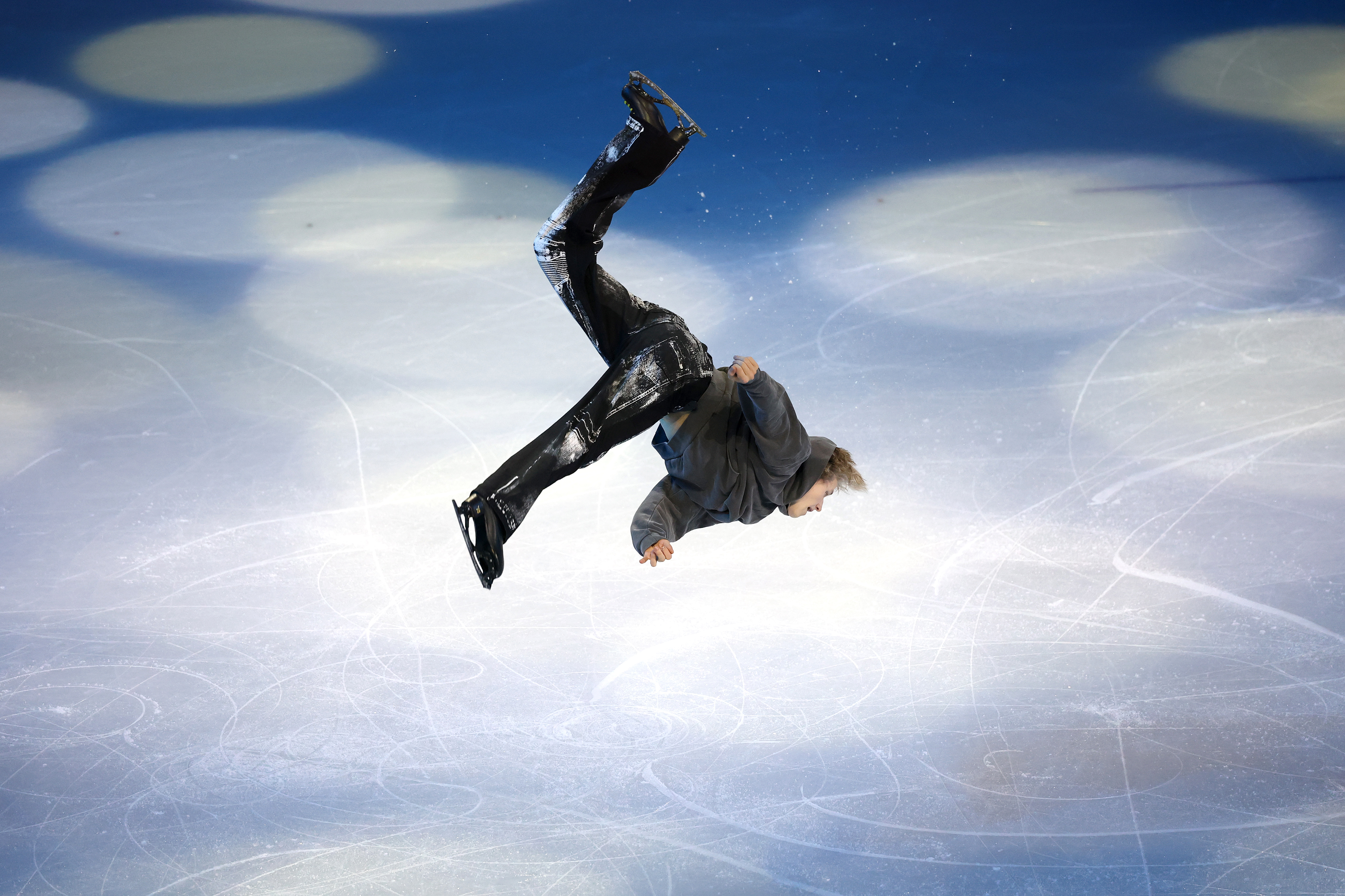 Alysa Liu, Ilia Malinin shine in Olympic exhibition gala – NBC Connecticut