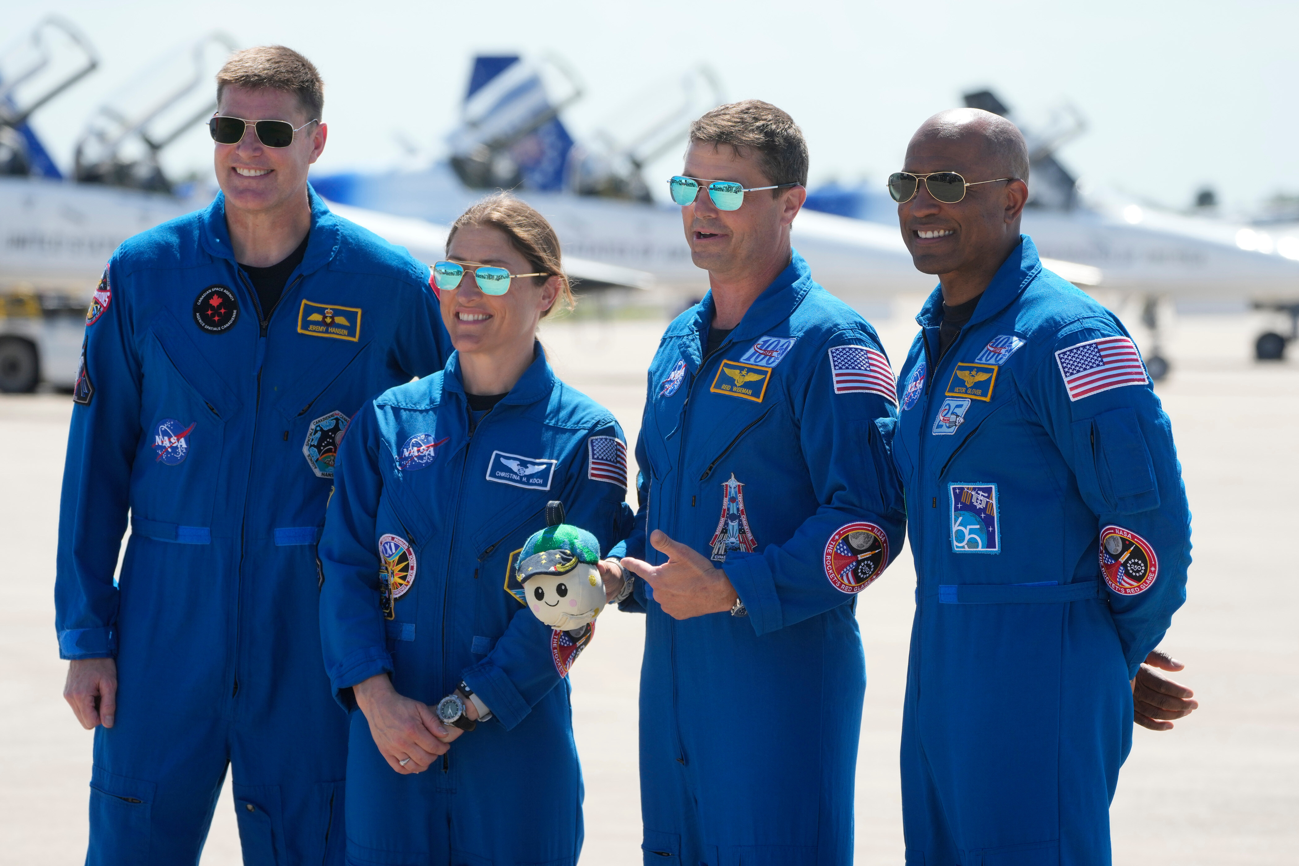 Meet the Artemis crew behind NASA’s next mission to the moon – NBC ...