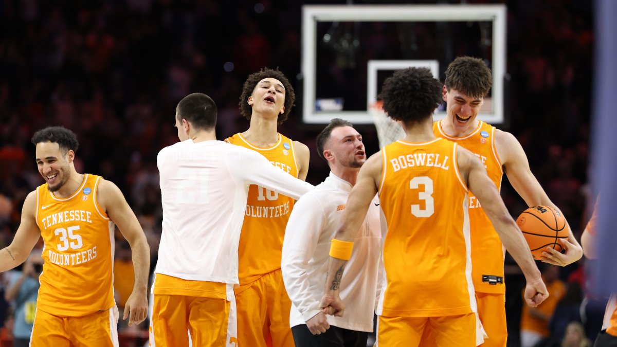 No perfect men’s March Madness brackets left after Tennessee win – NBC ...