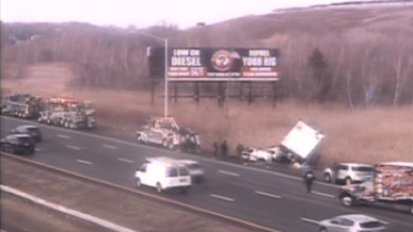 Truck crash and fuel spill causes traffic backups on I-91 in New Haven ...
