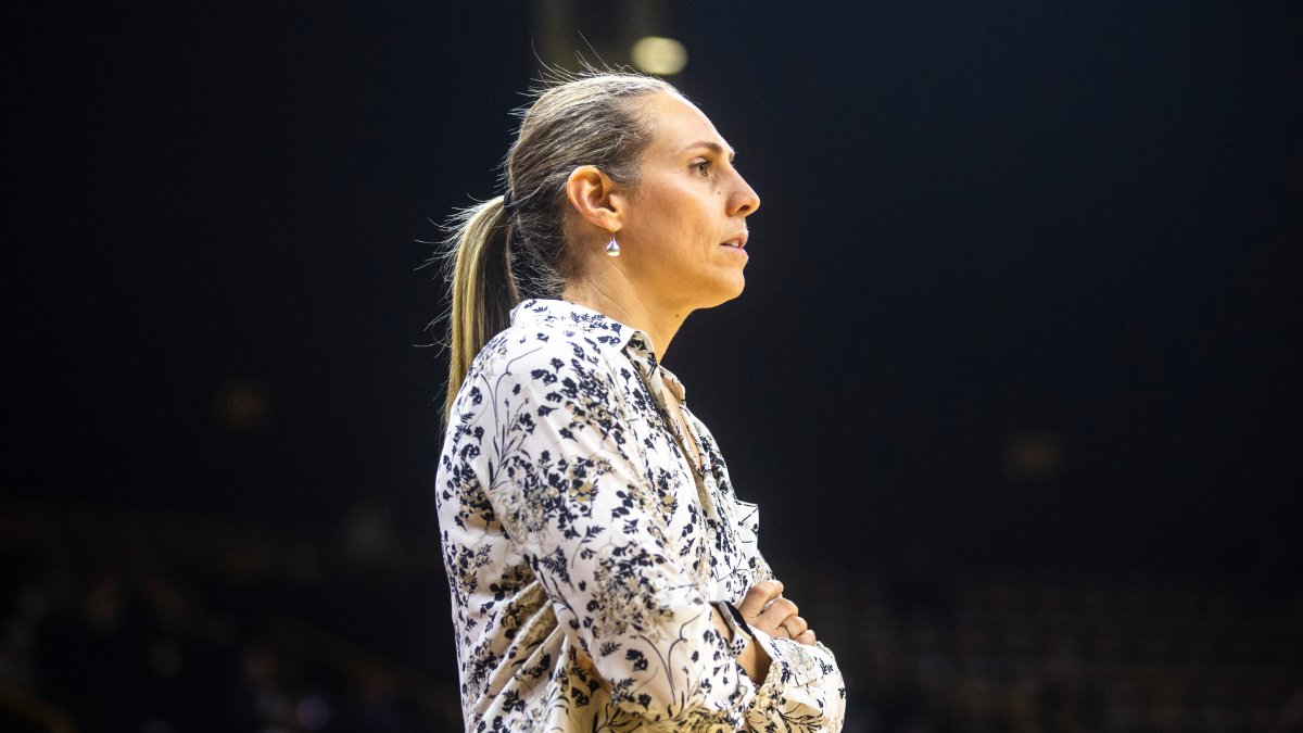 Northwestern hires former UConn star Carla Berube as women’s hoops ...