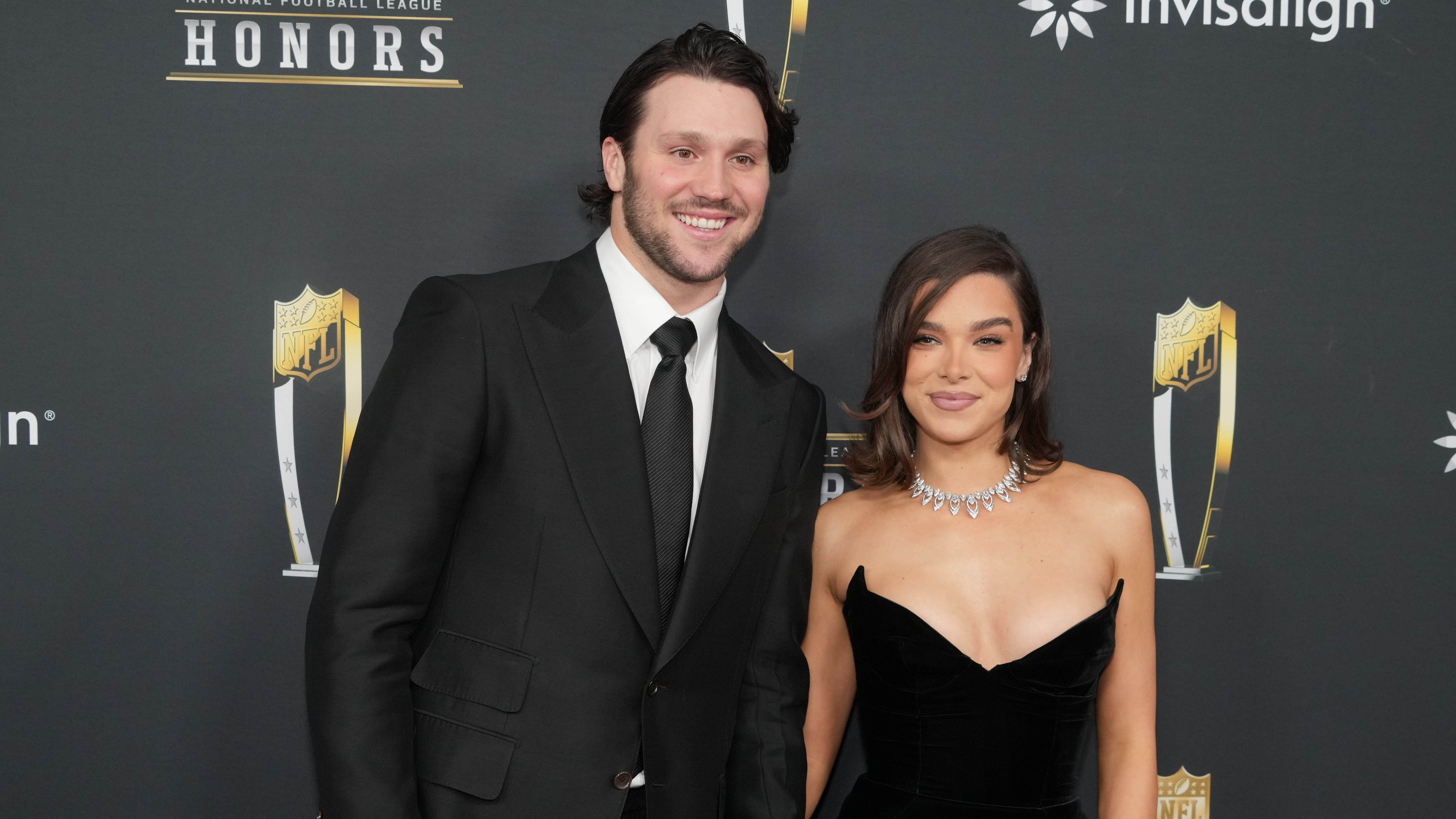 Hailee Steinfeld and Josh Allen welcome first child, a baby girl – NBC ...