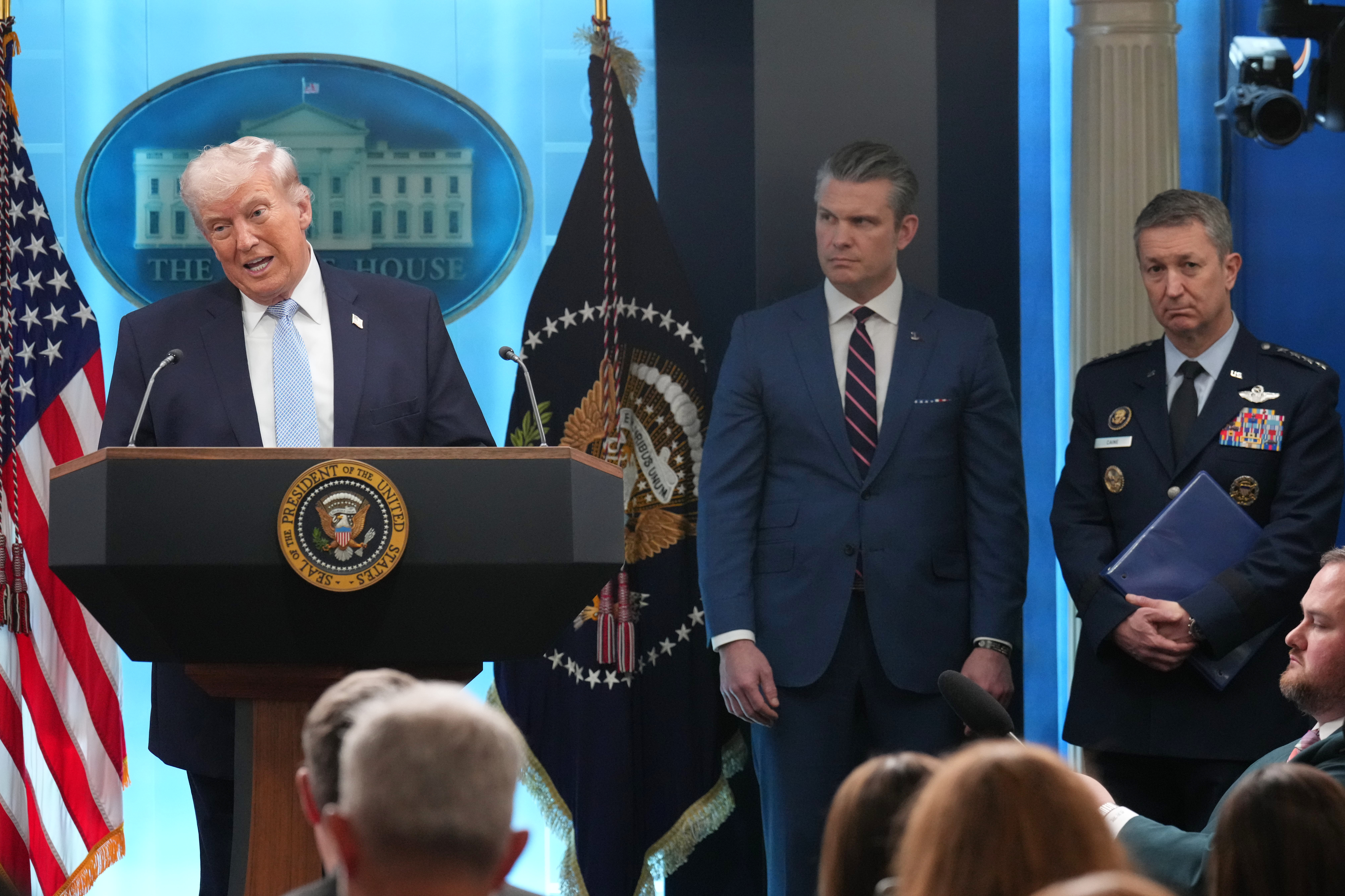 Trump threatens to jail journalists in hunt to find leaker – NBC ...