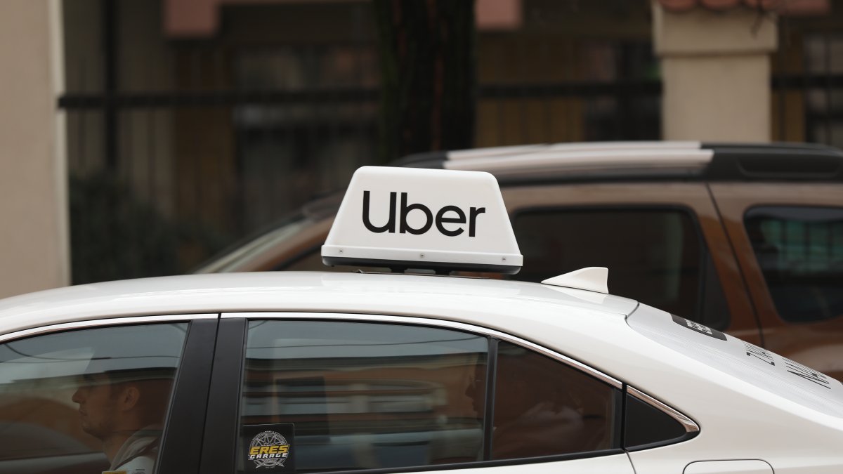 Uber driver stabs passenger in East Hartford, police say – NBC Connecticut