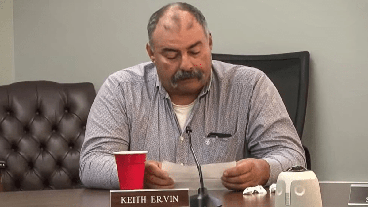 Tennessee school board censure member who called student ‘hot’ – NBC ...