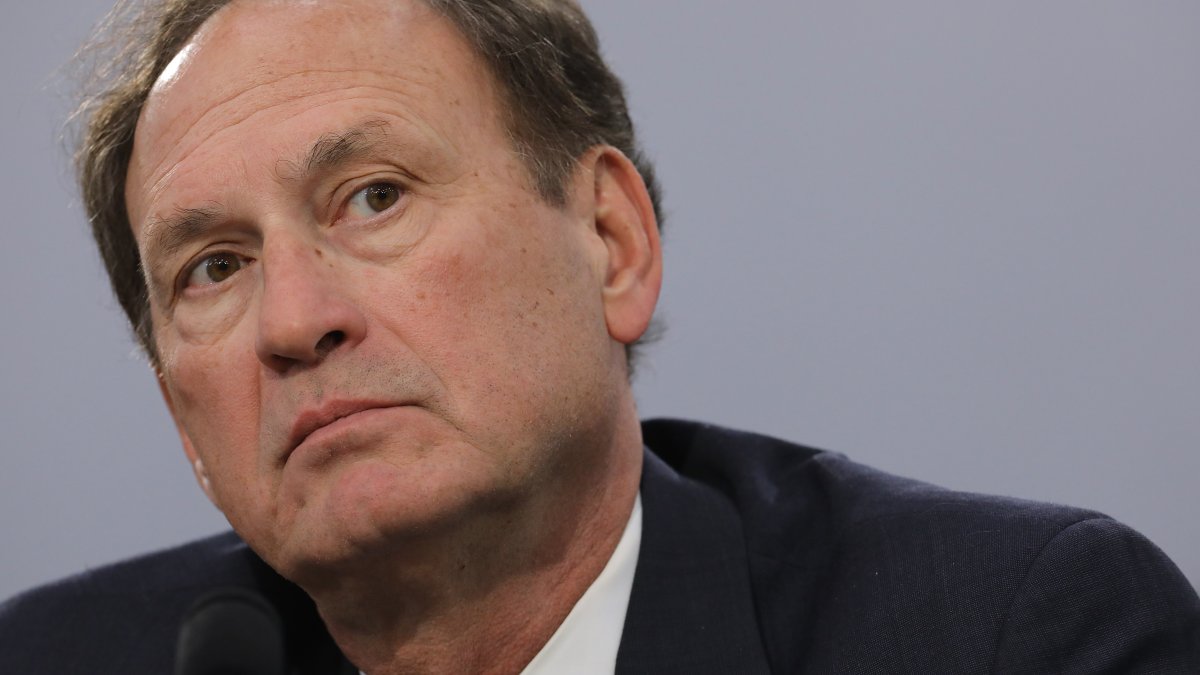 Supreme Court Justice Samuel Alito fell ill last month – NBC Los Angeles