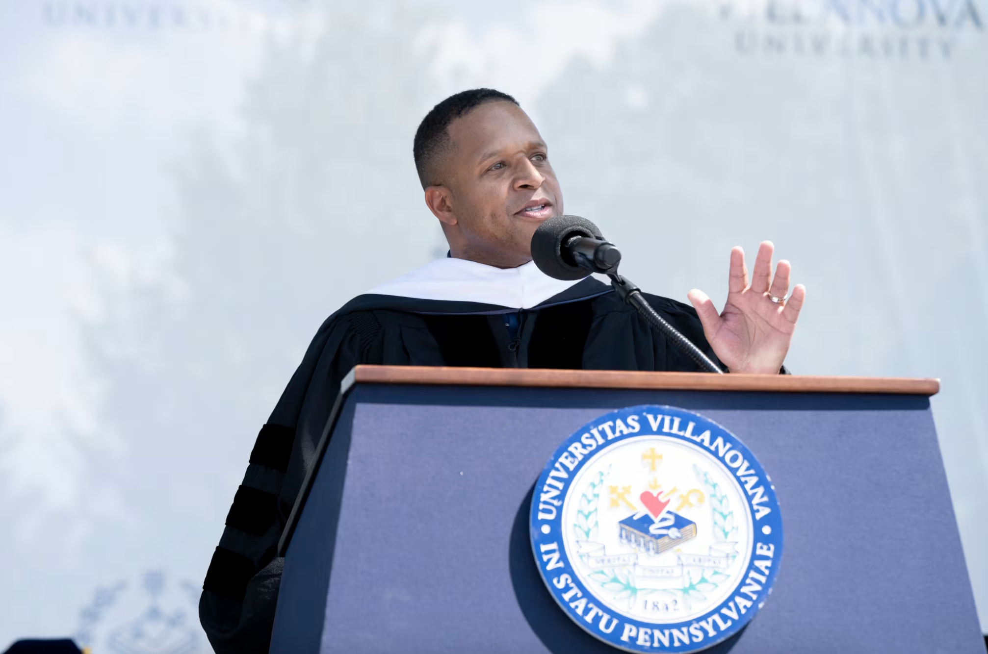 Craig Melvin remembers late brother Lawrence in Villanova speech – NBC ...
