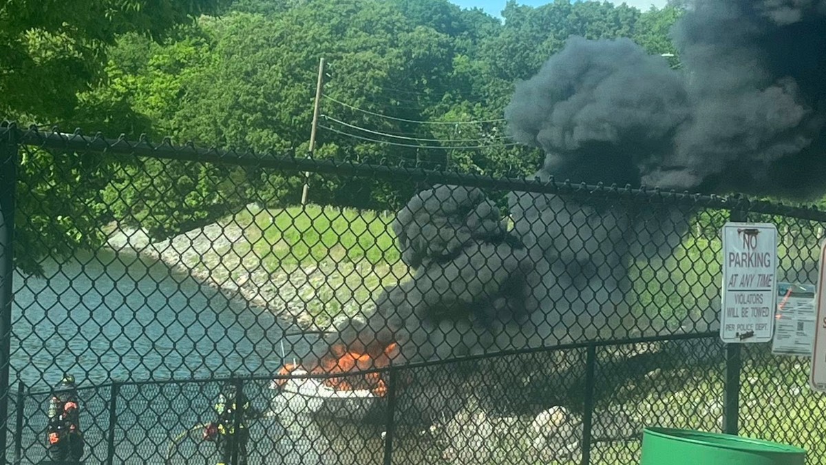 2 kids taken to hospital after boat catches fire on Candlewood Lake ...