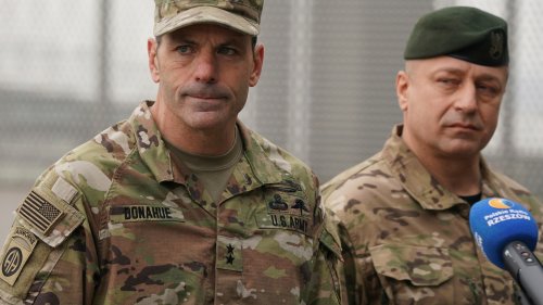 Top Army general, last U.S. soldier out of Afghanistan, leaves his post ...